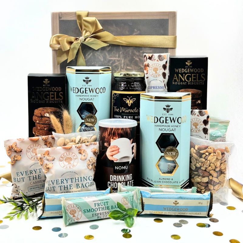 Family Kosher Snack Hamper - Flowers and Gifts - Online flower shop