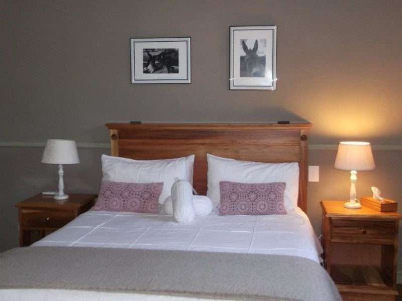 House Martin Guest Lodge & Self Catering - Swop and Stay