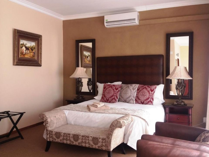Sunset Manor Guest House - Swop and Stay