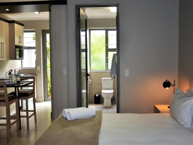 Be Still Accommodation - Swop and Stay