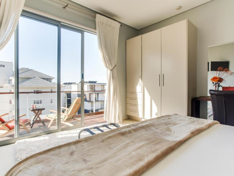 The One 8 Hotel - Swop and Stay