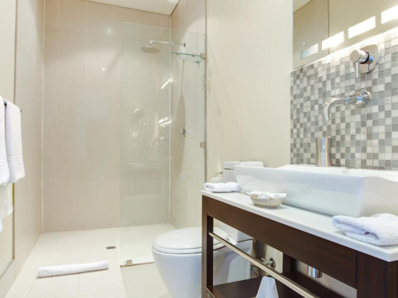 The One 8 Hotel - Swop and Stay