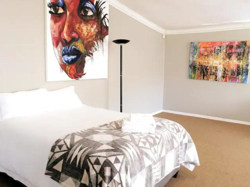 Staymore Guesthouse - Swop and Stay