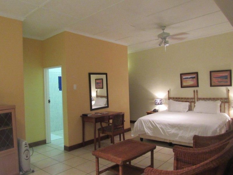 Emafini Country Lodge - Swop and Stay