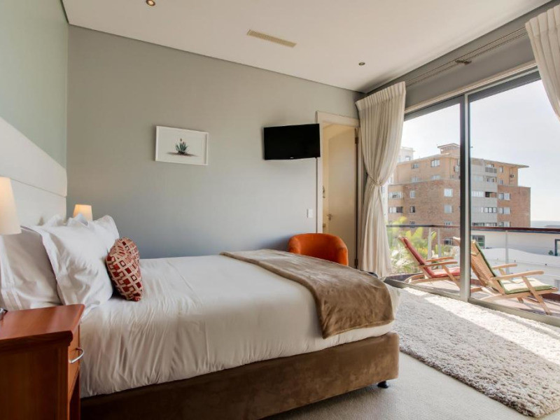 The One 8 Hotel - Swop and Stay