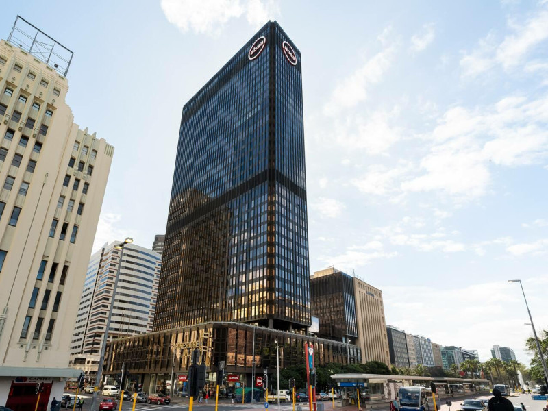 Chosen Luxury Apartment | Foreshore Place - Swop and Stay