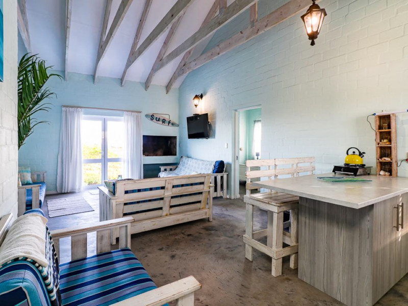 Shabby Chic Beach House - Swop and Stay