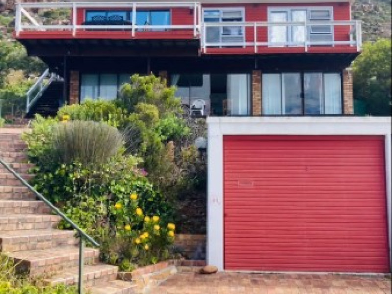 Two Oceans Artist's Home - Swop and Stay