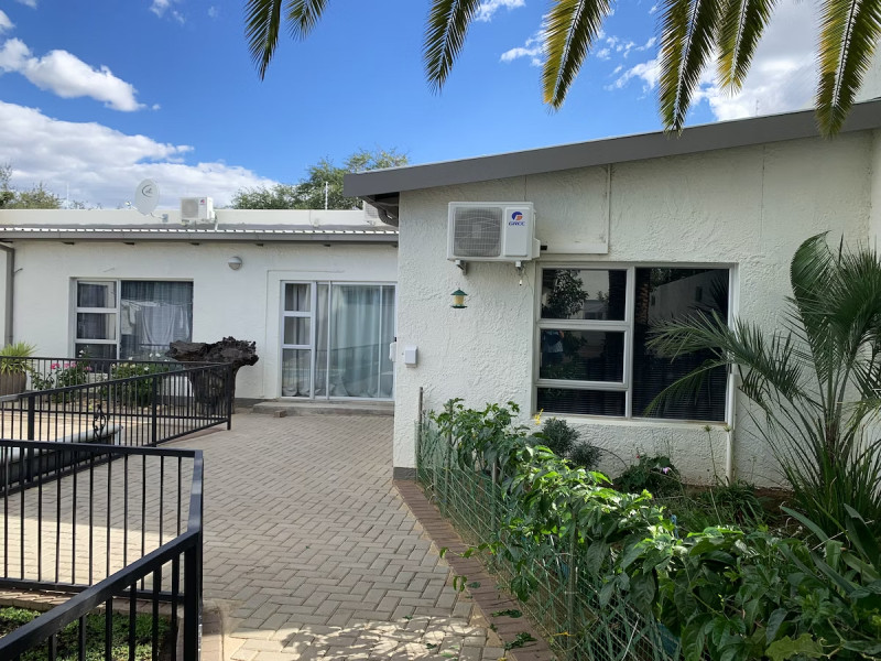 17 @ Springbok - Swop and Stay